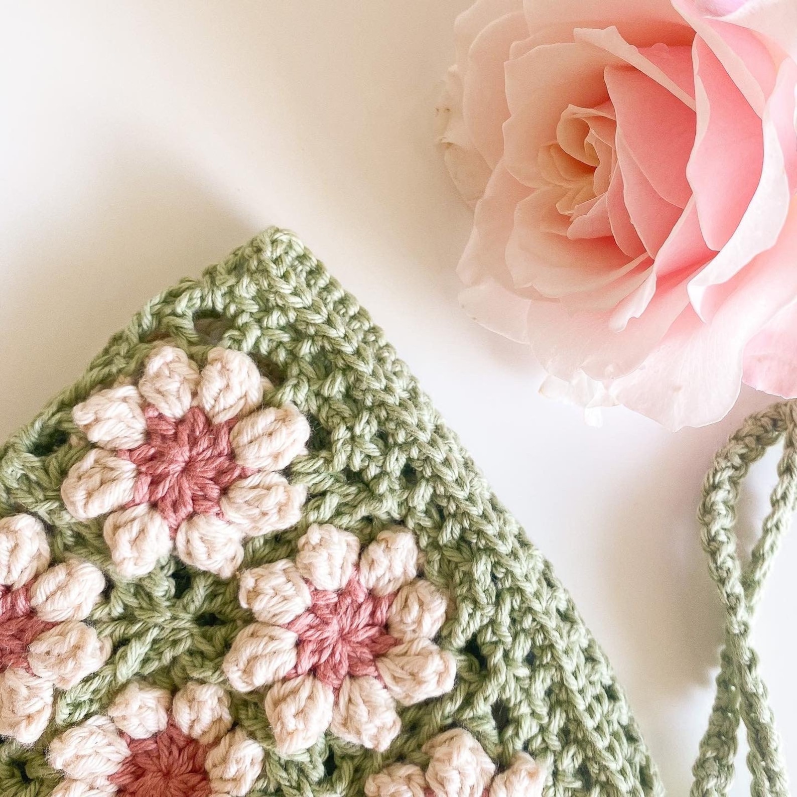 Daisy Square Bonnet Crochet Pattern - Etsy