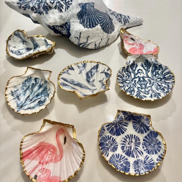 Clam Shell Dish - Etsy