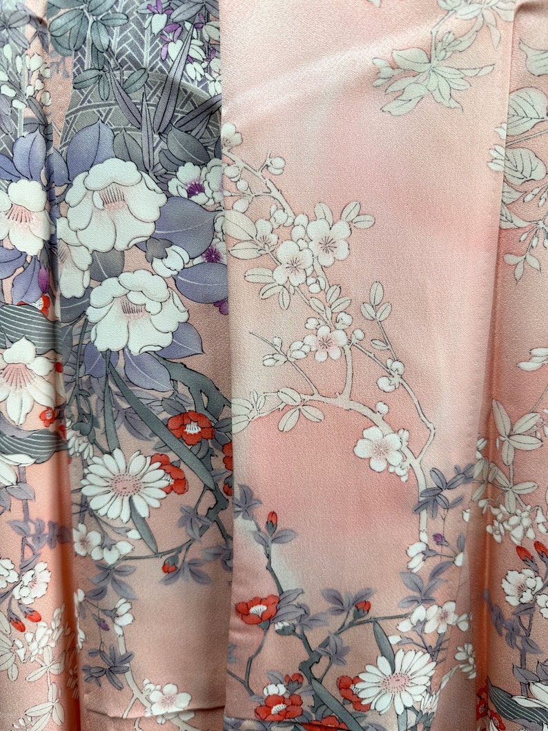 Vintage Japanese Silk Kimono - Beautiful Pattern - Etsy