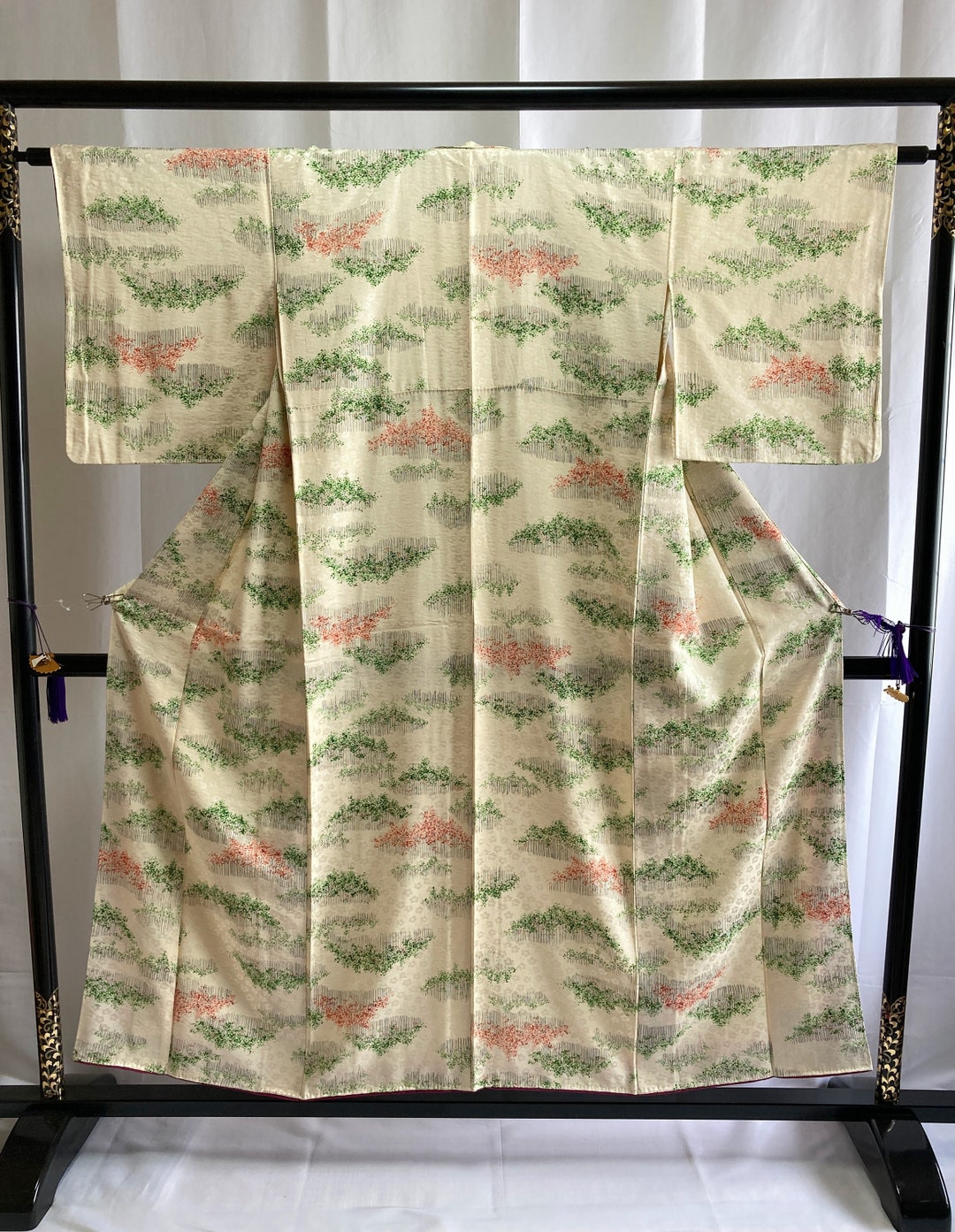 Vintage Japanese Silk Kimono - Beautiful Pattern - Etsy