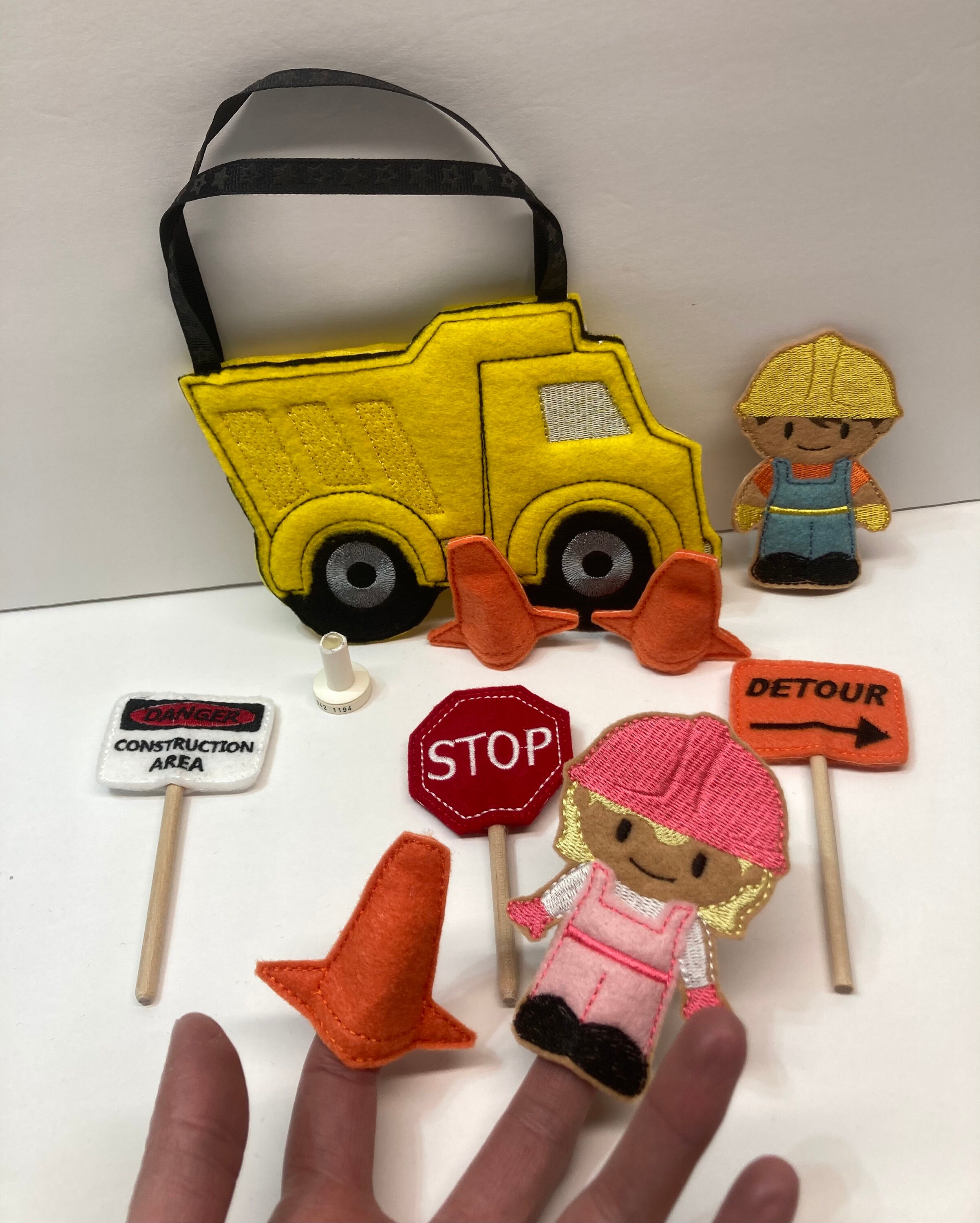 Construction Worker Play Set/ Finger Puppets | Etsy