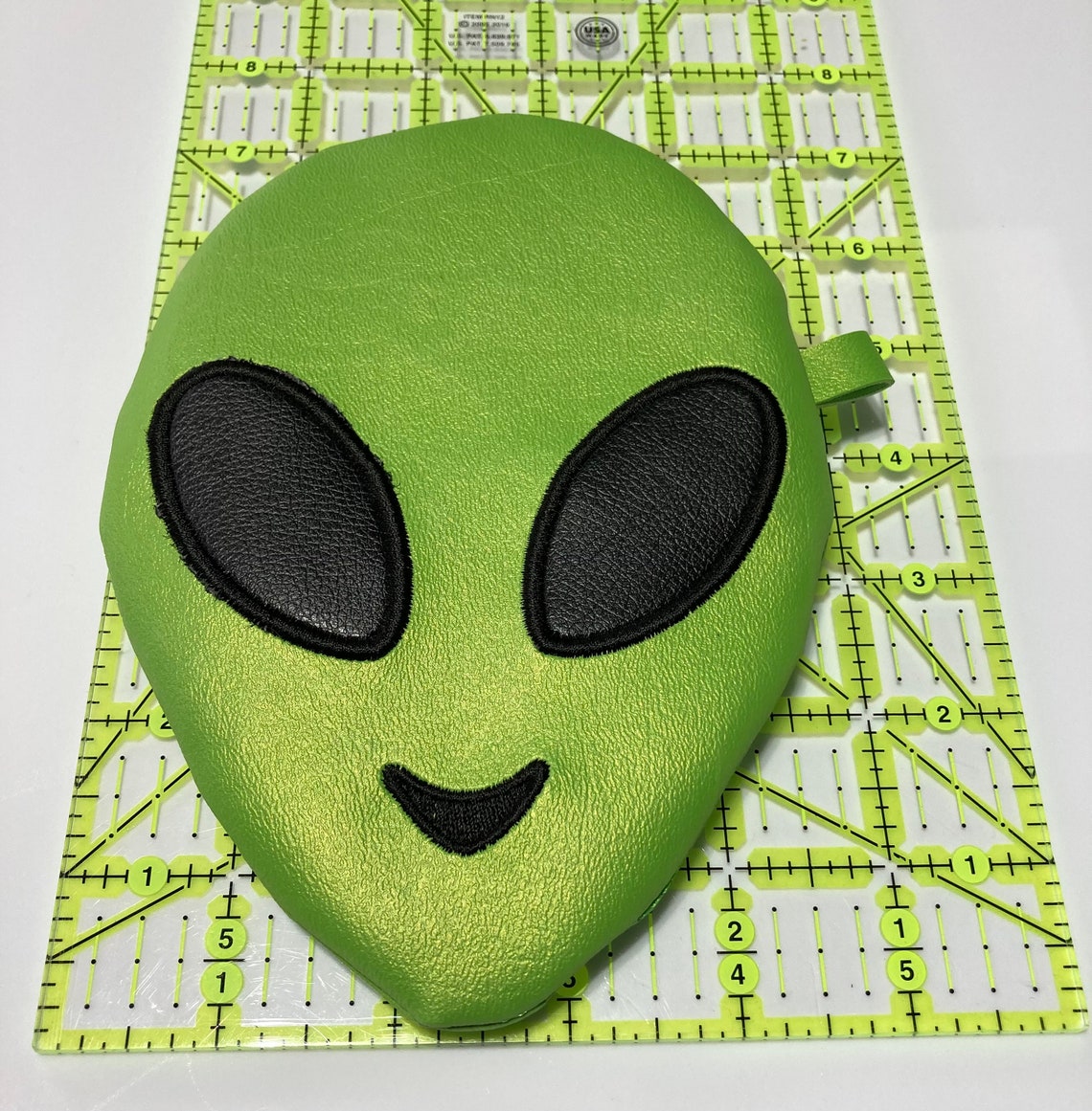 Alien Zipper Purse/clutch Halloween Pouch Gift Make up Bag Sci - Etsy UK