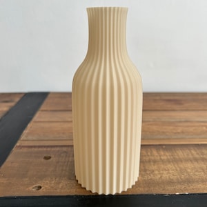 Tall Ribbed Vase, Ornamental Flower Vase, Decorative Ribbed Vase ...