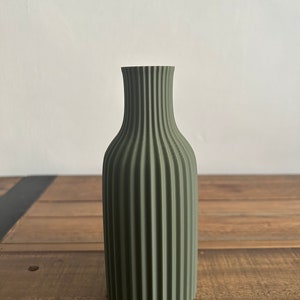 Tall Ribbed Vase, Ornamental Flower Vase, Decorative Ribbed Vase ...