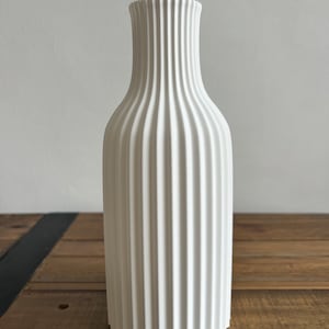 Tall Ribbed Vase, Ornamental Flower Vase, Decorative Ribbed Vase ...