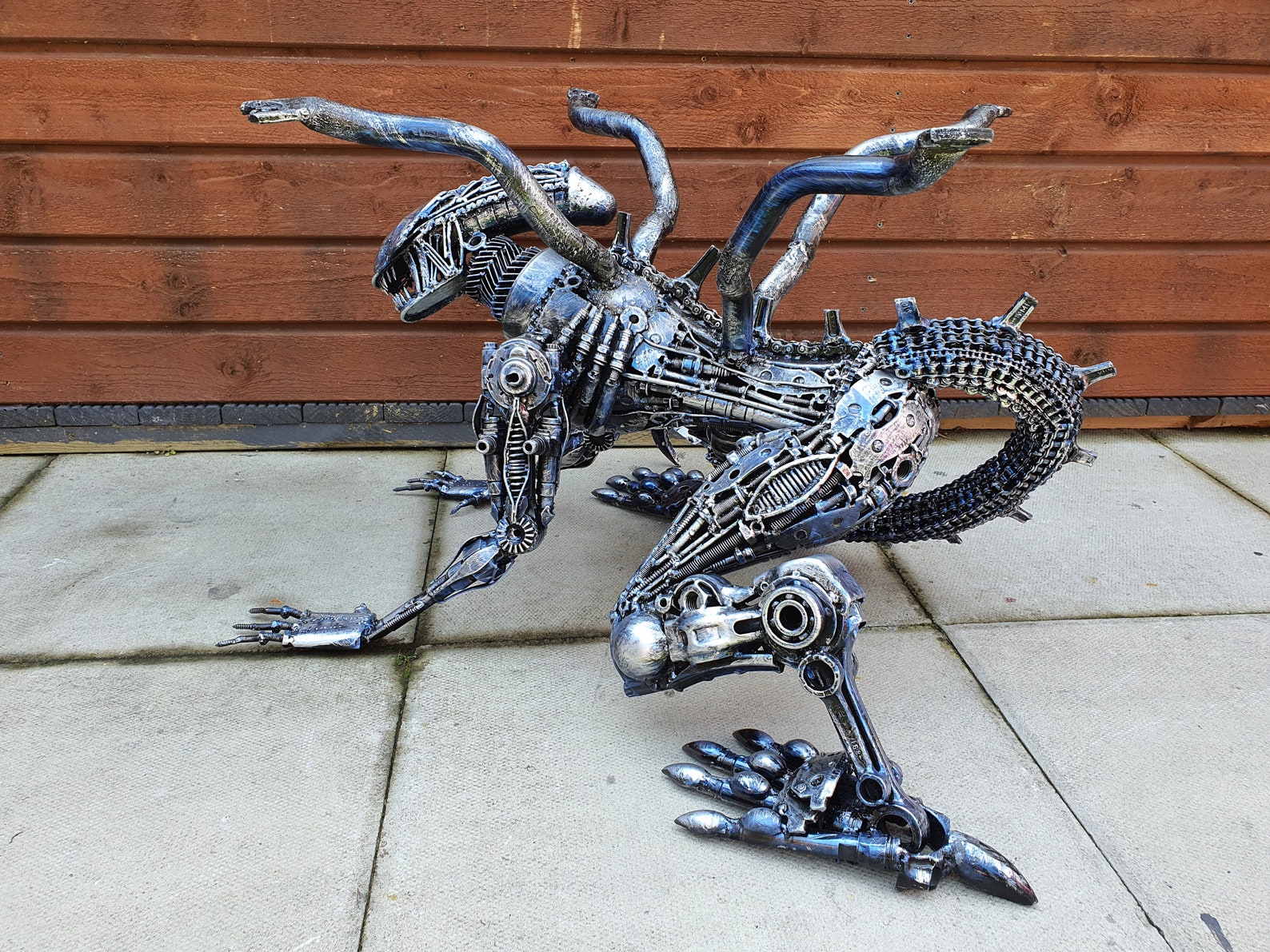 Alien Creeping Coffee Table Alien Vs Predator Sci-fi Handmade | Etsy UK