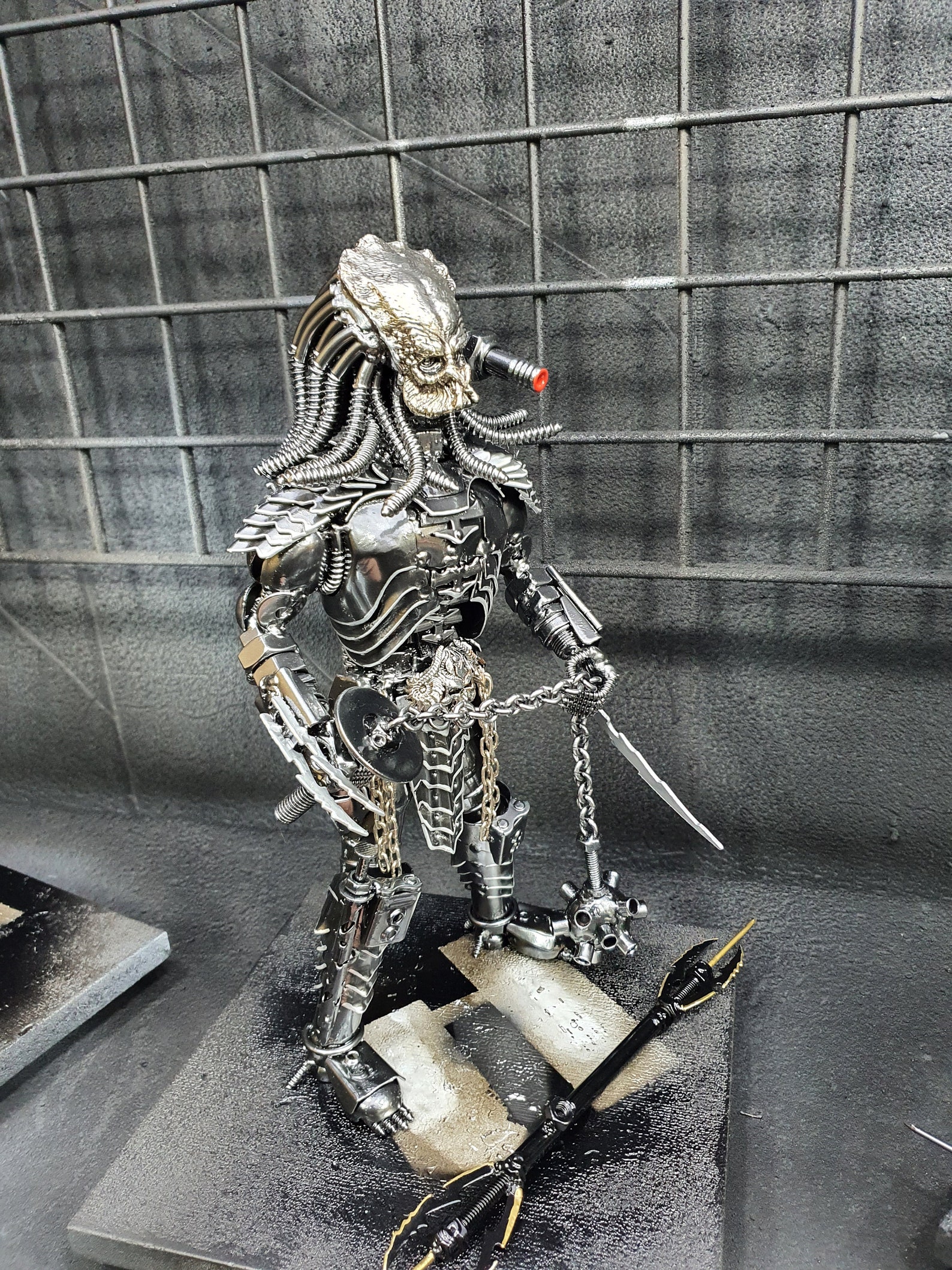 Predator 40cm Chrome With Silver Edging Alien Vs Predator - Etsy