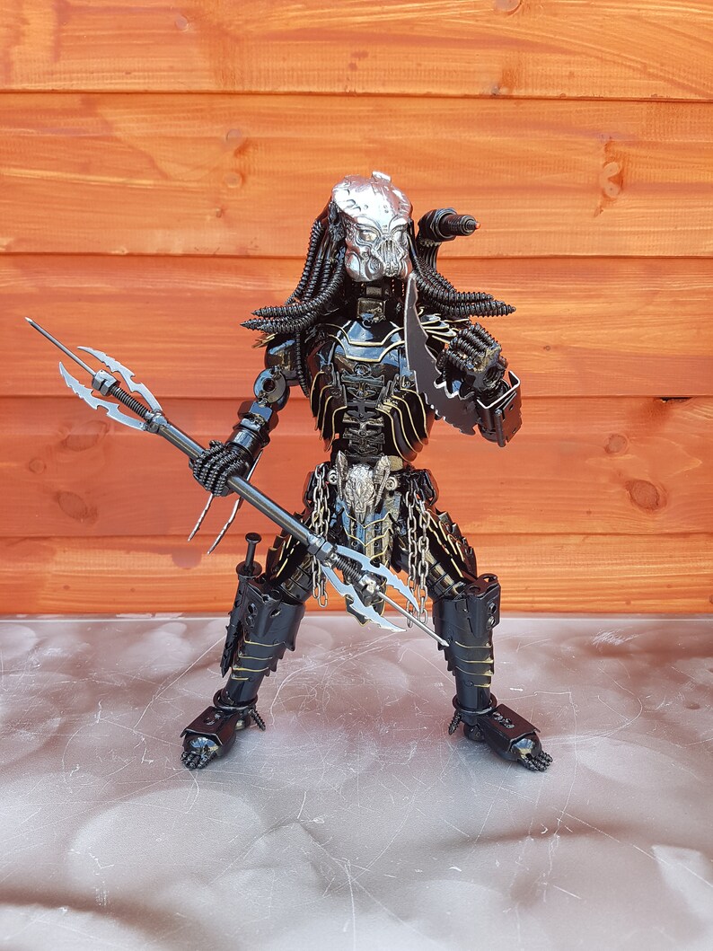 Inspired By: PREDATOR From Alien Vs Predator MAPPRED40BG Metal Art ...