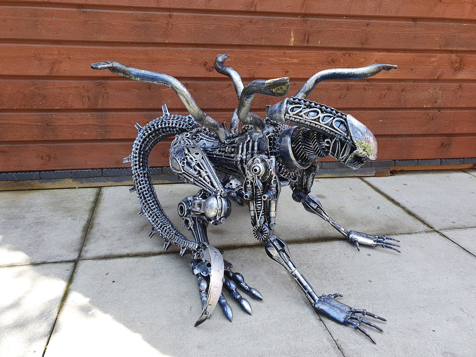Alien Creeping Coffee Table Alien Vs Predator Sci-fi Handmade | Etsy UK