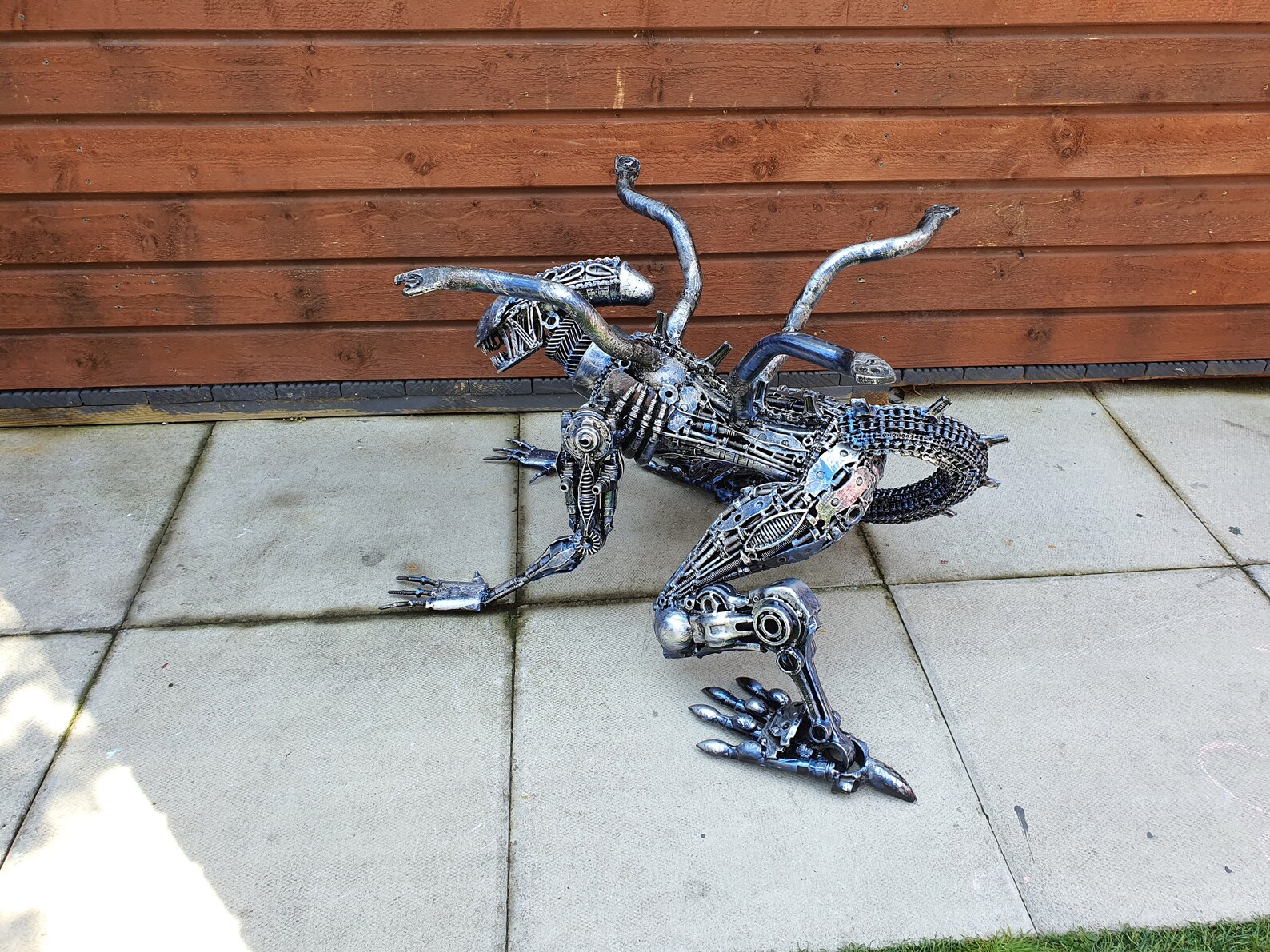 Alien Creeping Coffee Table Alien Vs Predator Sci-fi Handmade | Etsy UK