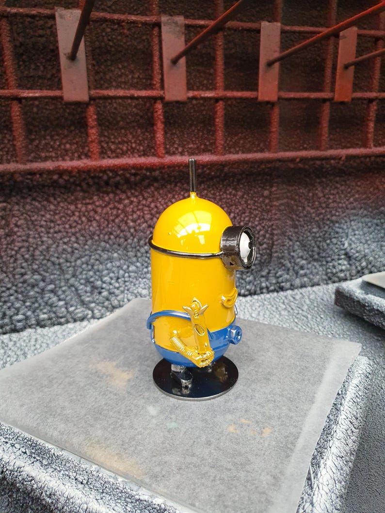 Inspired By: Minion Stuart From Despicable Me MAPMINBANP Metal Art ...