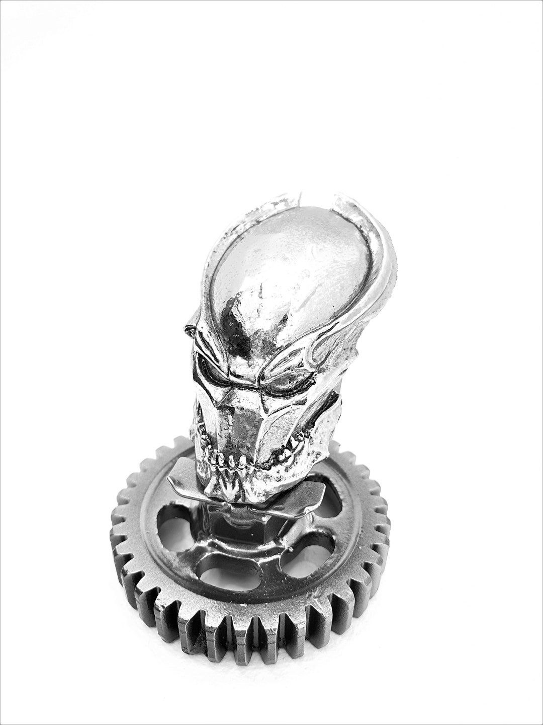 Inspired By: PREDATOR BERSERKER Mask on a Base MAPPREDMBBERS Metal Art ...