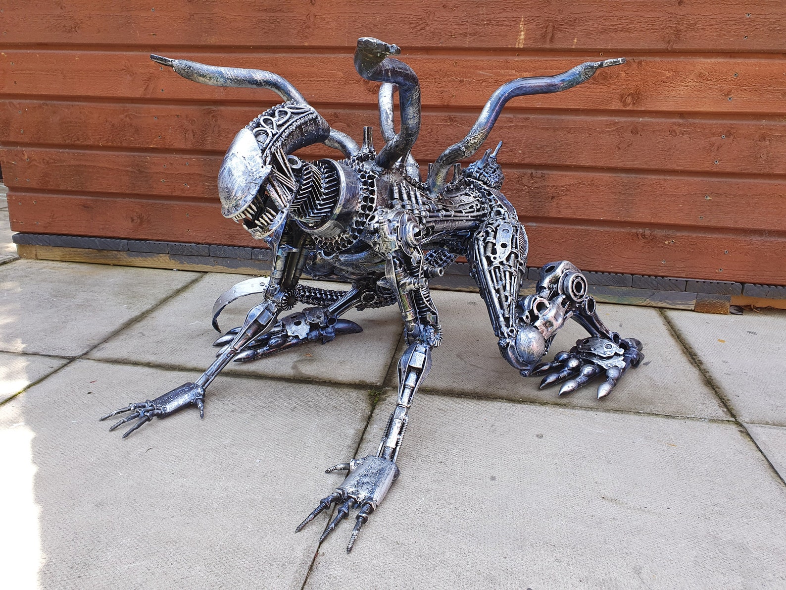 Alien Creeping Coffee Table Alien Vs Predator Sci-fi Handmade | Etsy UK