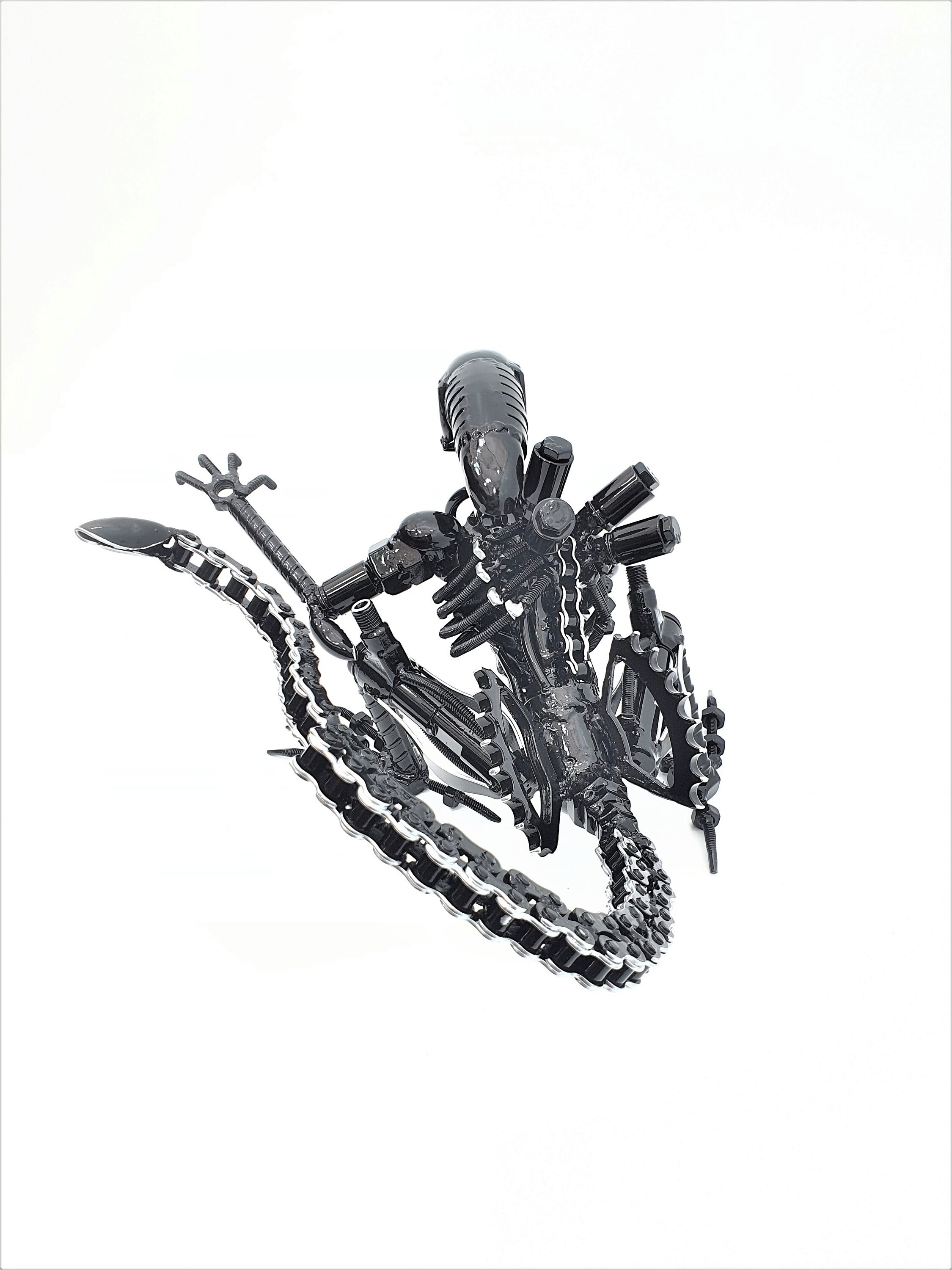 Alien 40cm Creeping Black Edged Handmade Recycled Metal Art | Etsy UK