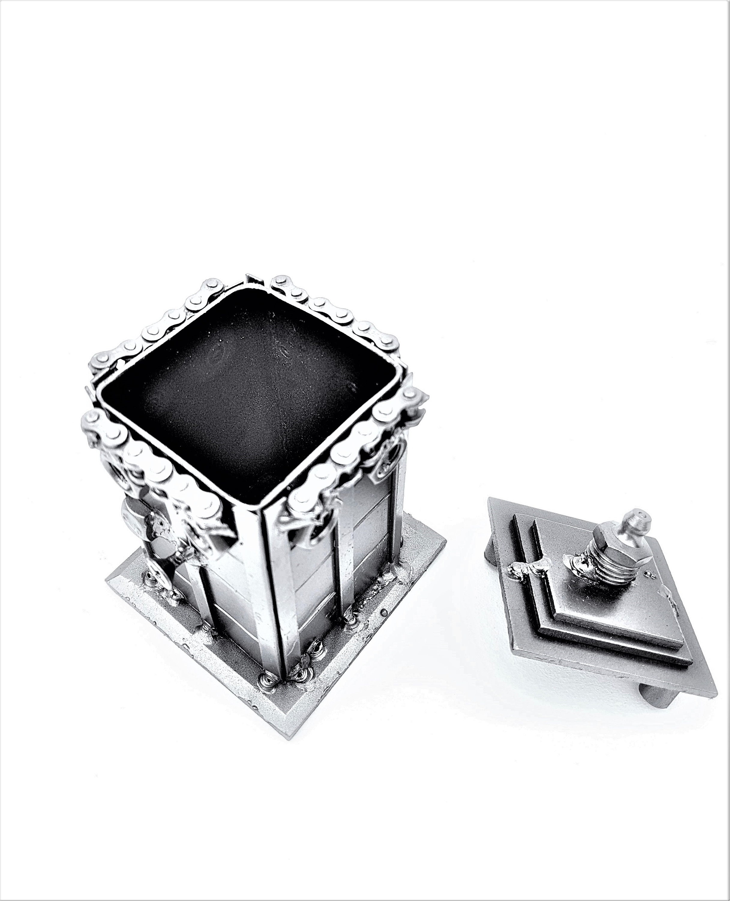 Tardis Small Painted Sci Fi Handmade Recycled Metal Art Productions ...