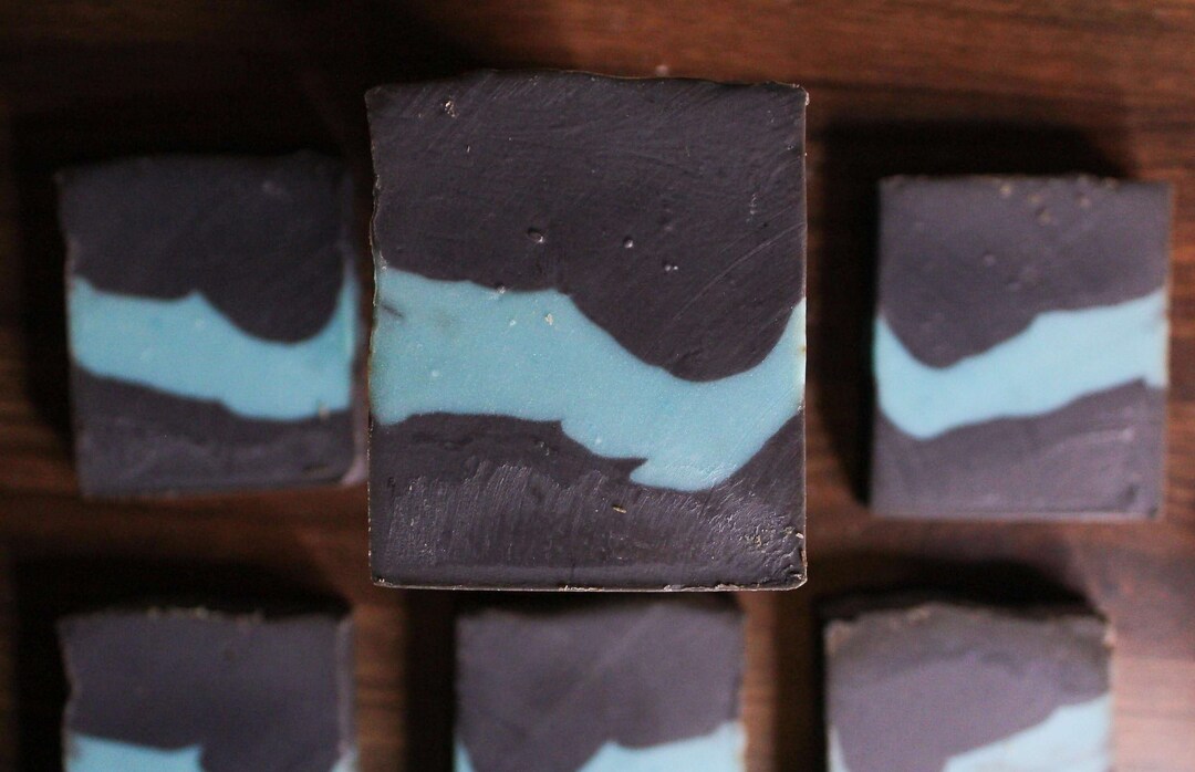 Mercedes F1 Inspired Hand Soap | Tobacco Leaf and Amber | Mercedes ...