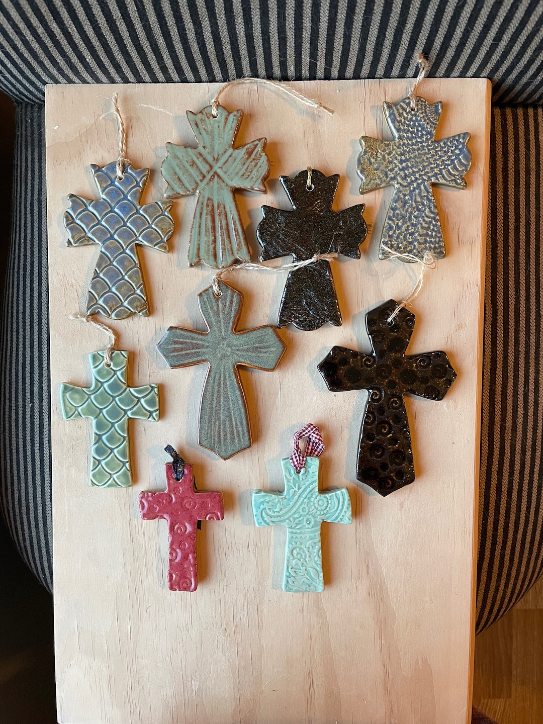 Elegant Ceramic Pottery Cross Desk/bookshelf/christmas Ornaments or ...