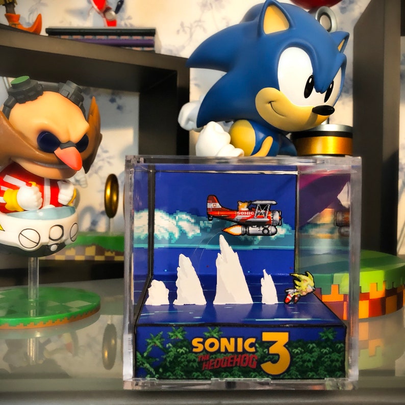 Sonic the Hedgehog 3 Diorama Cube: Super Sonic - Etsy
