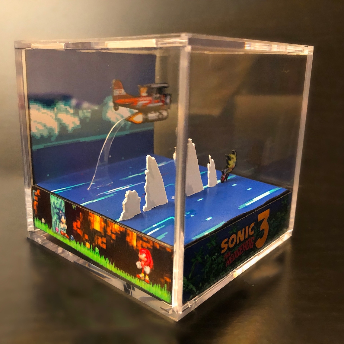 Sonic the Hedgehog 3 Diorama Cube: Super Sonic - Etsy