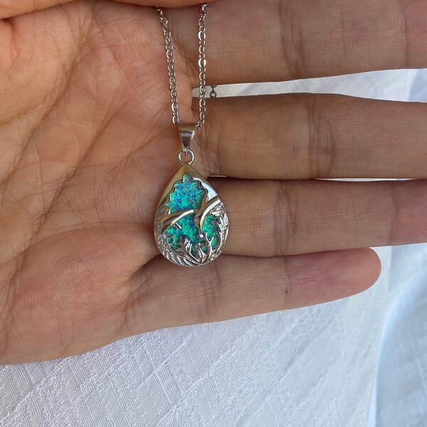 Dolphin Necklace - Etsy
