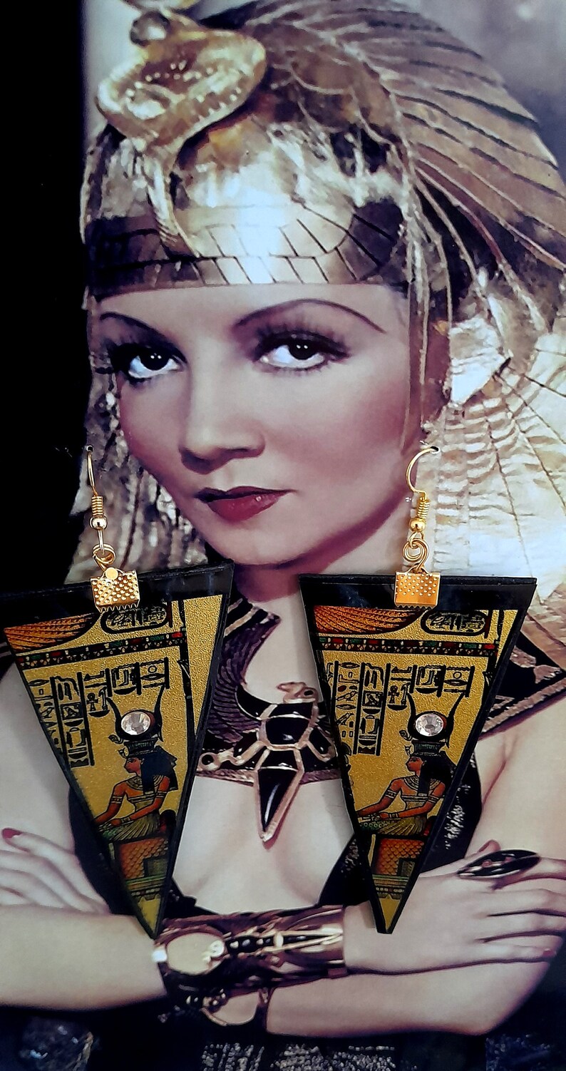 Ra Pharaoh Egyptian Gold Cleopatra Triangle.geometric Pyramid - Etsy
