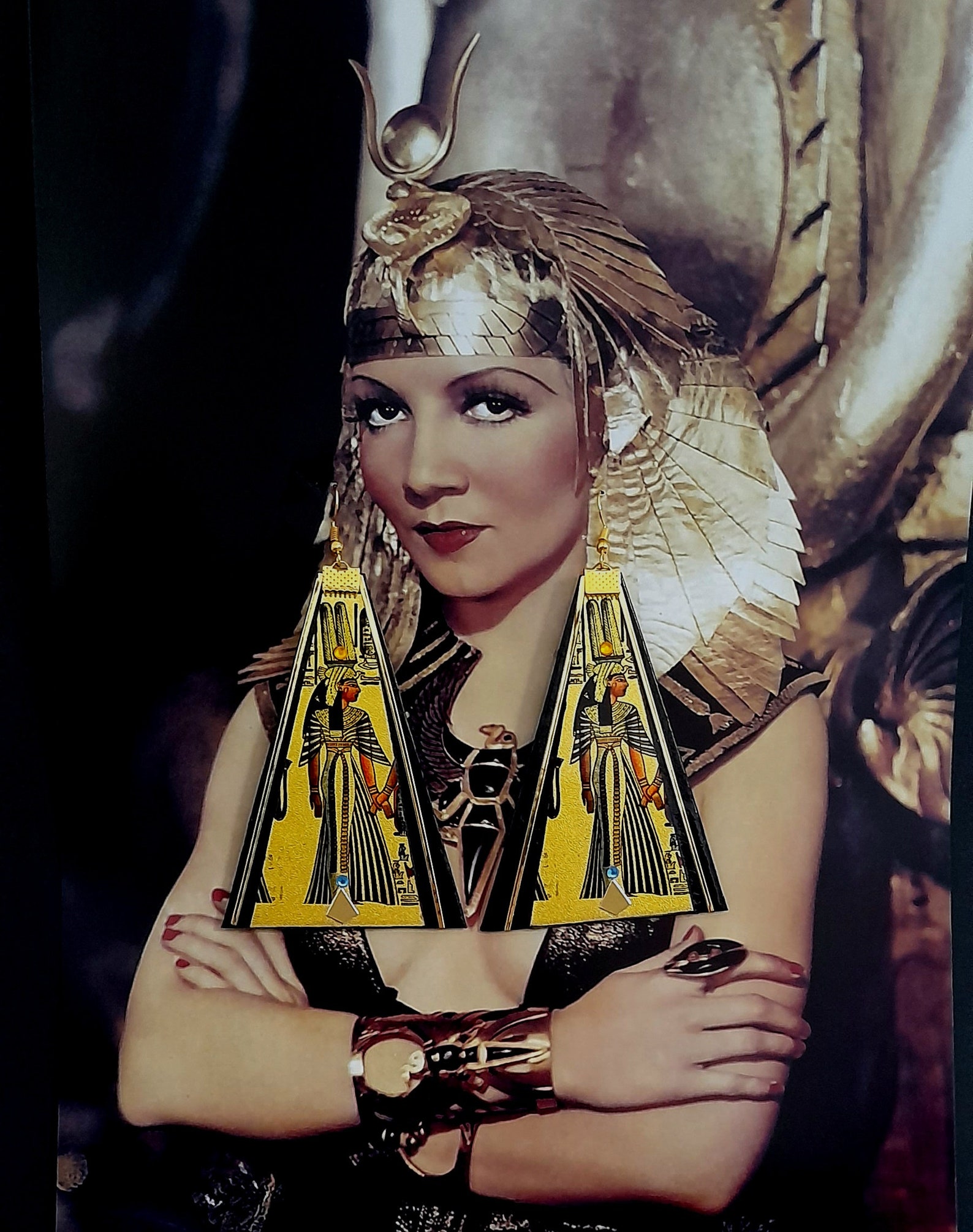 Ra Pharaoh Egyptian Gold Cleopatra Triangle.geometric Pyramid Long ...