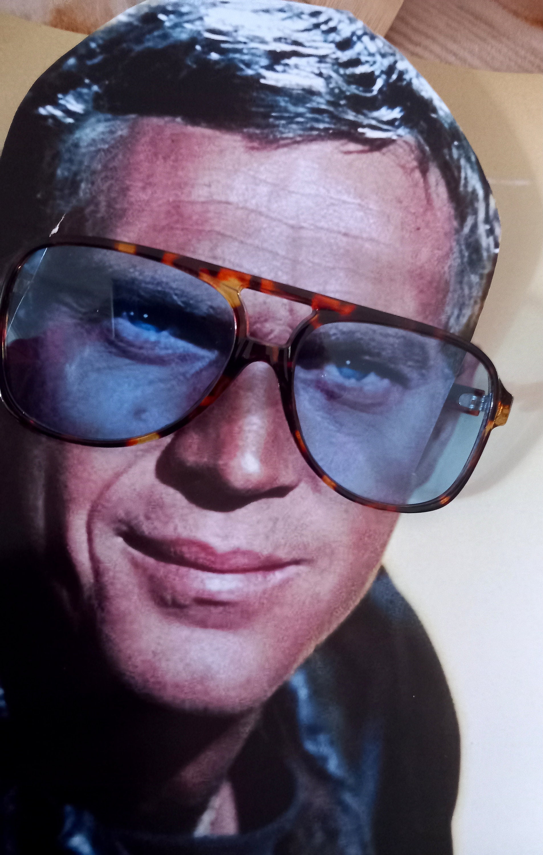 Light Frame 70s Blue Tint Sunglasses Jackie O 70s Retro Gradient Tint ...