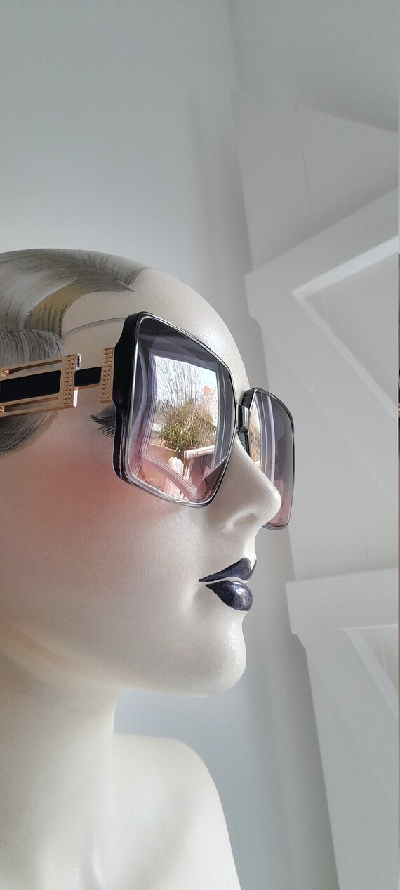 Gradient tinted oversized square retro sunglasses wid… - Gem