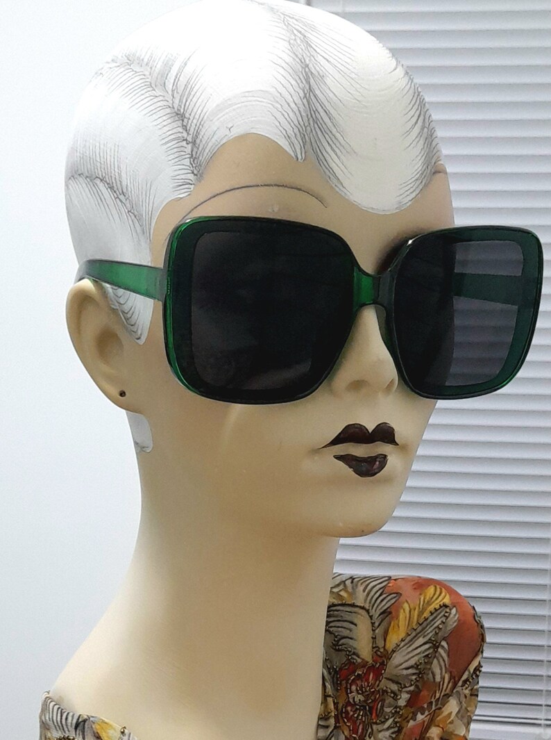 Green Light Frame 70s Square Dark Sunglasses Jackie O 70s Retro ...