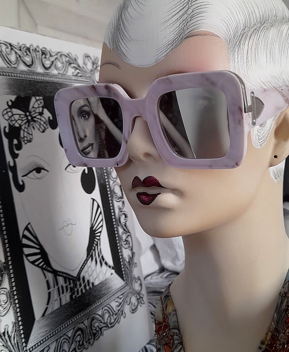 Pink Marble Perspex60s Pastel Sunglasses Wide Mirror Gem