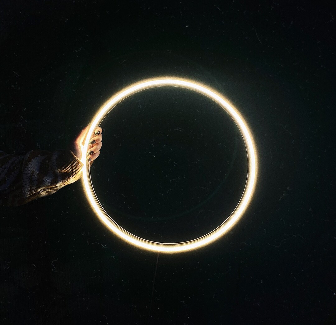 Circle Led Neon Sign, Minimalistic Geometric Decor, Modern Art Deco ...