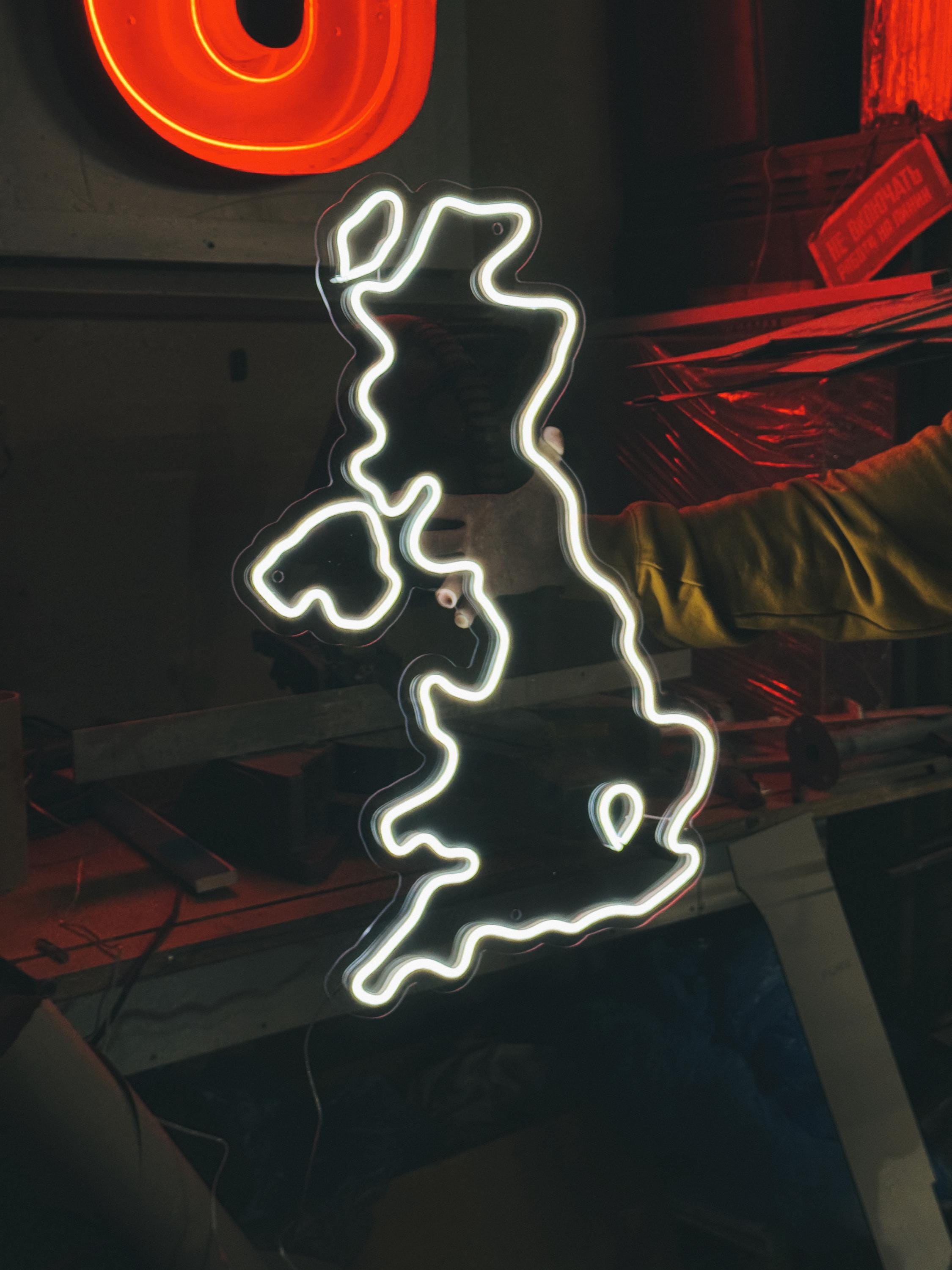 UK Map LED Neon Sign | London Indicator Map Minimalist Home Decor ...