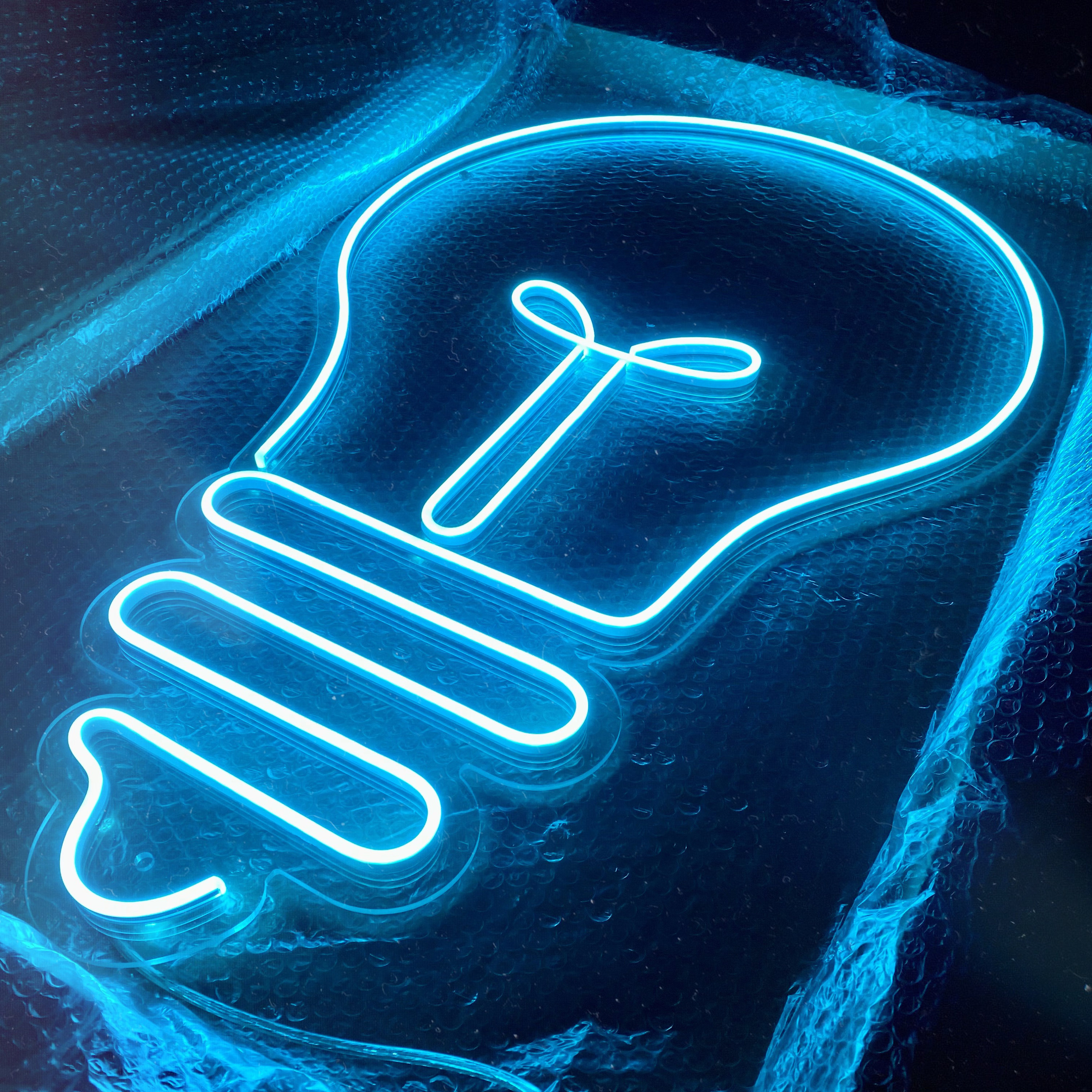 Light Bulb Led Neon Sign | Quirky Night Light Lamp for a Charming ...