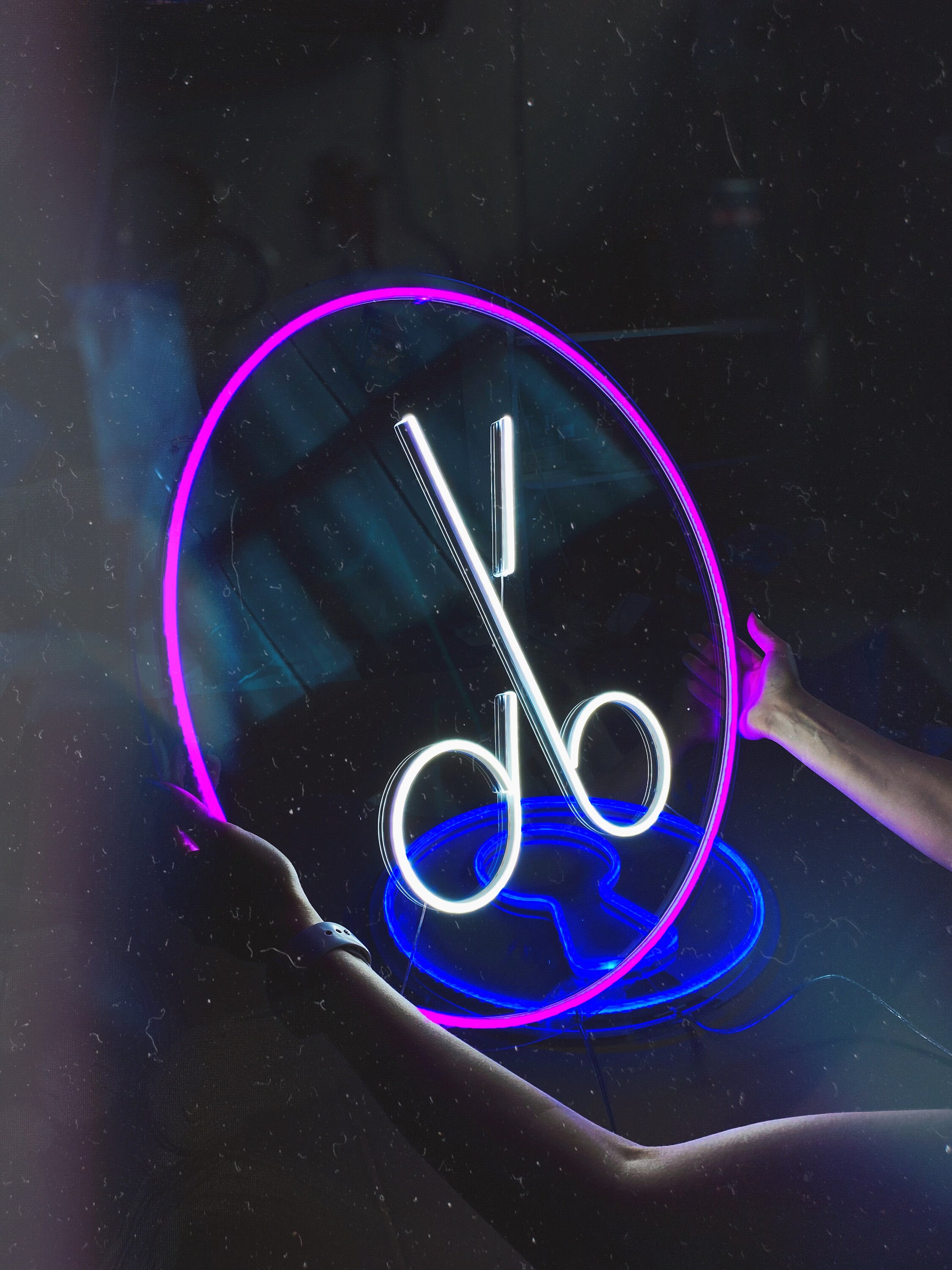 Scissors LED Neon Sign - Beautiful Salon Decor for Hairdresser Business ...