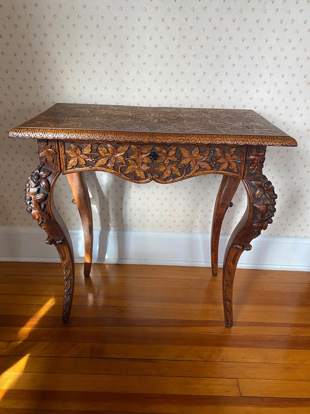 1900 - 1915, Flemish Pyrography Top, Buckeye Tree Leaves Theme Table - Etsy