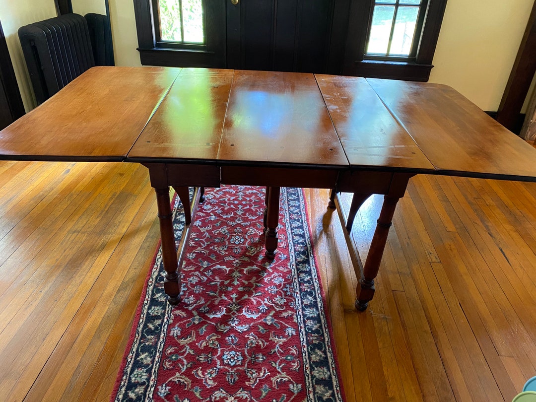 1930s to 1950s Conant Ball of Gardner , MA Maple Drop Leaf Dining Table ...