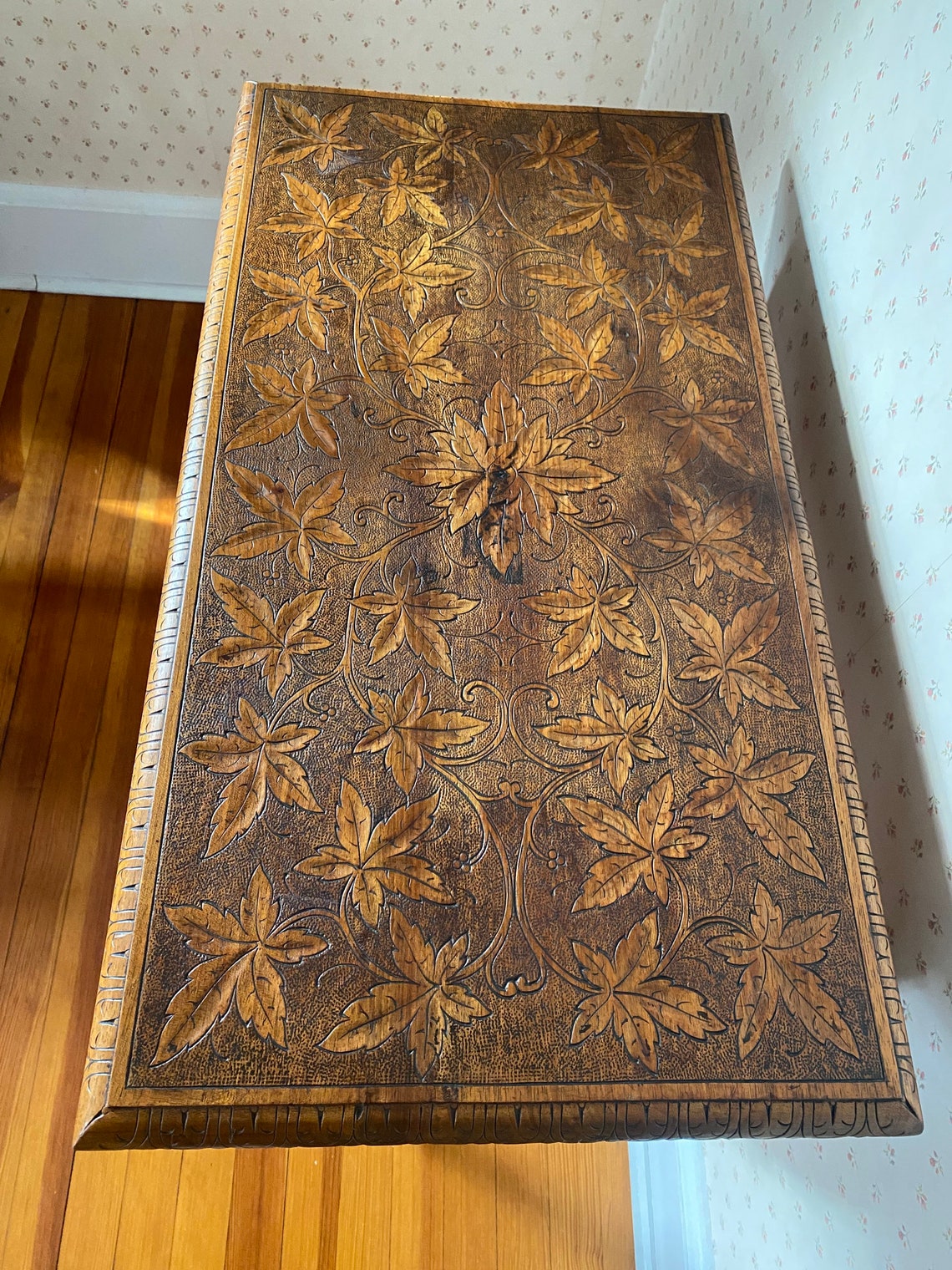 1900 - 1915, Flemish Pyrography Top, Buckeye Tree Leaves Theme Table - Etsy