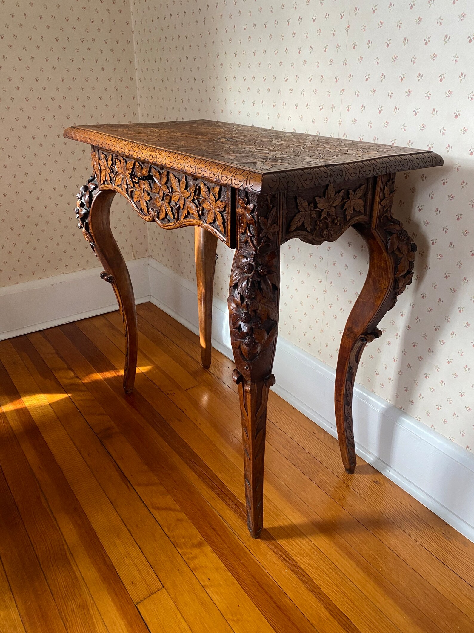 1900 - 1915, Flemish Pyrography Top, Buckeye Tree Leaves Theme Table - Etsy