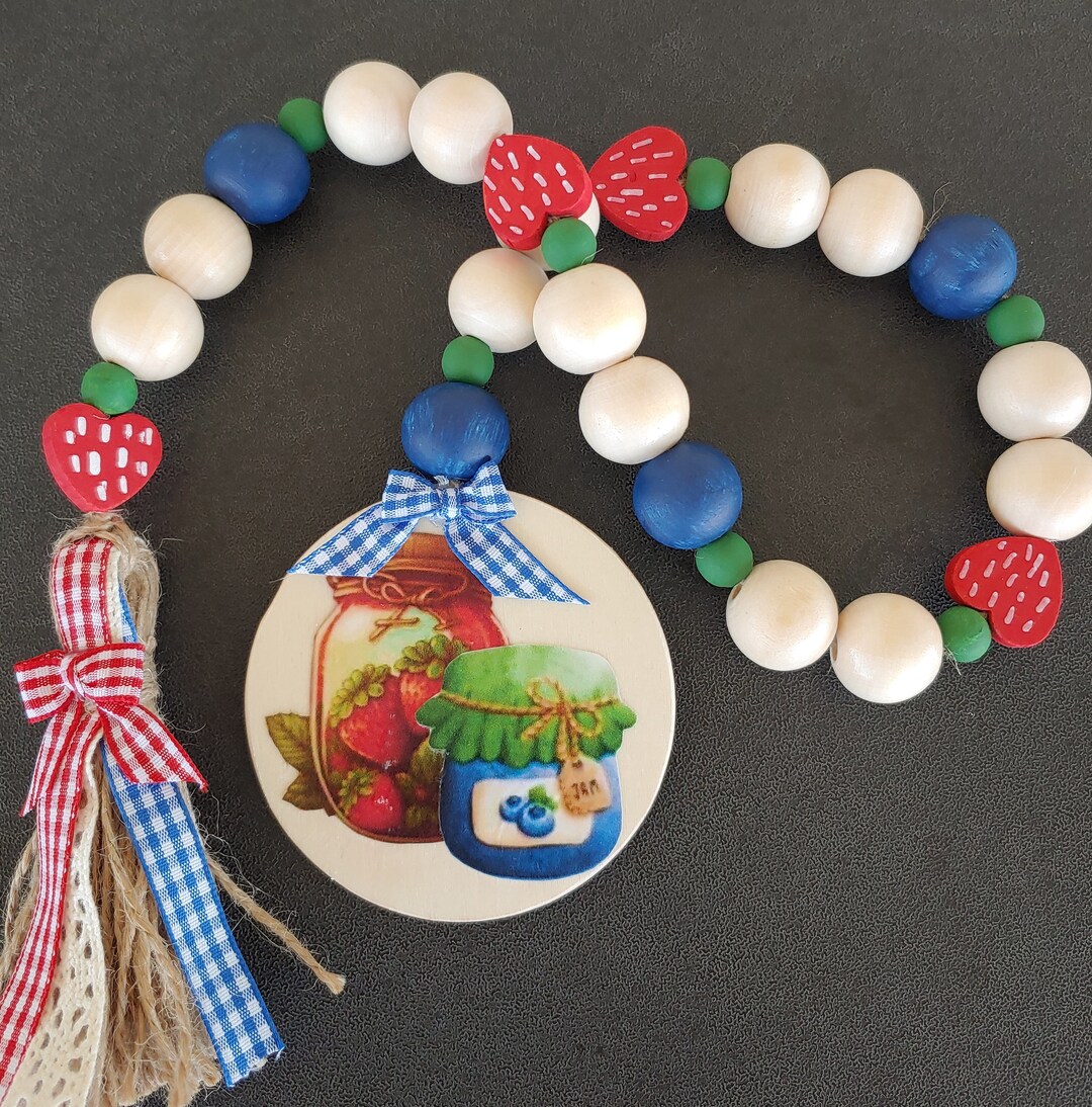 Farmhouse Strawberry/ Blueberry Wood Bead Garland, Berry Decor, Tiered ...