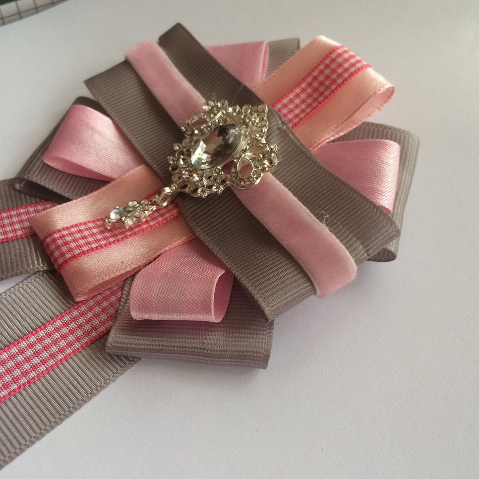 Gothic Jewelry, Silver Glass Bead Cameo Broch, Collar Bow Gothic Steam ...