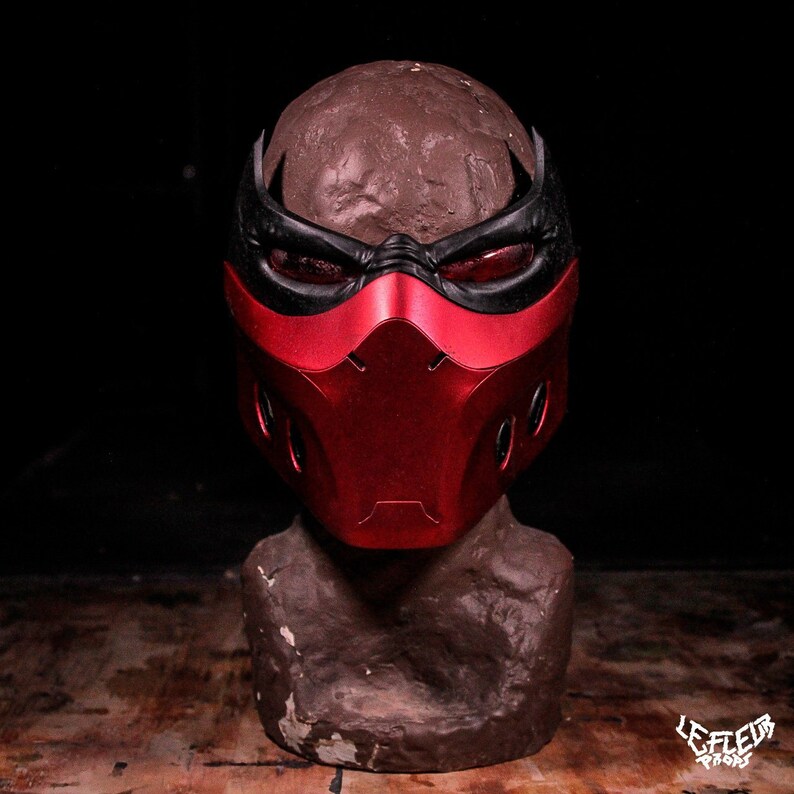 Red Hood: Outlaw Mask - Etsy