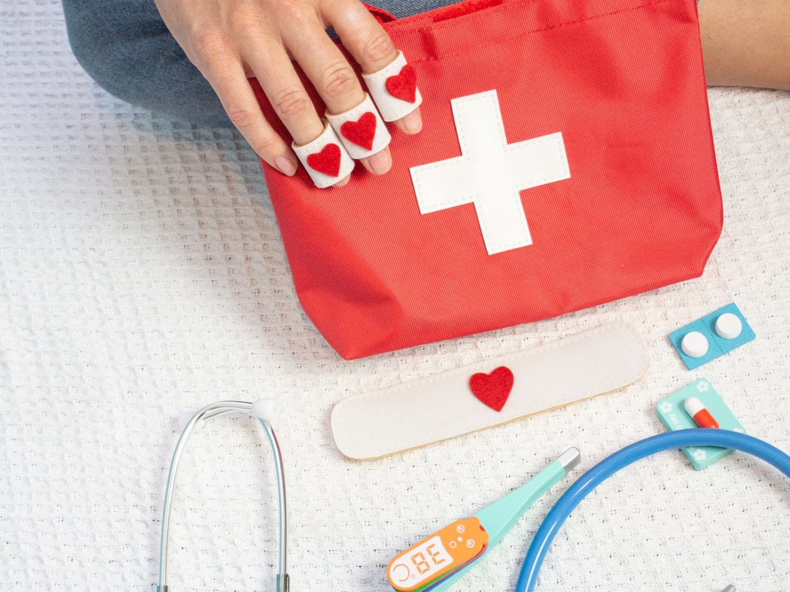 Doctor Kit for Kids, Pretend Medical Play Kit With Working Stethoscope ...