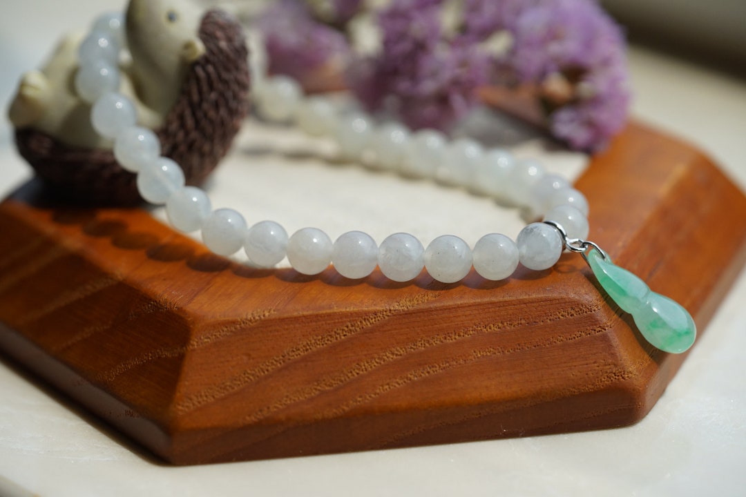 Natural Grade-a Ice Jadeite Beads Bracelet With an Glutinous Ice Green ...