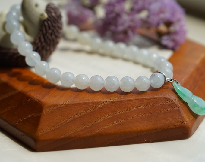Natural Grade-a Ice Jadeite Beads Bracelet With an Glutinous Ice Green ...