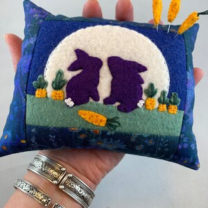 Pincushion Bunny Pattern, Pincushion Sewing Pattern, Rabbit Pin Cushion ...