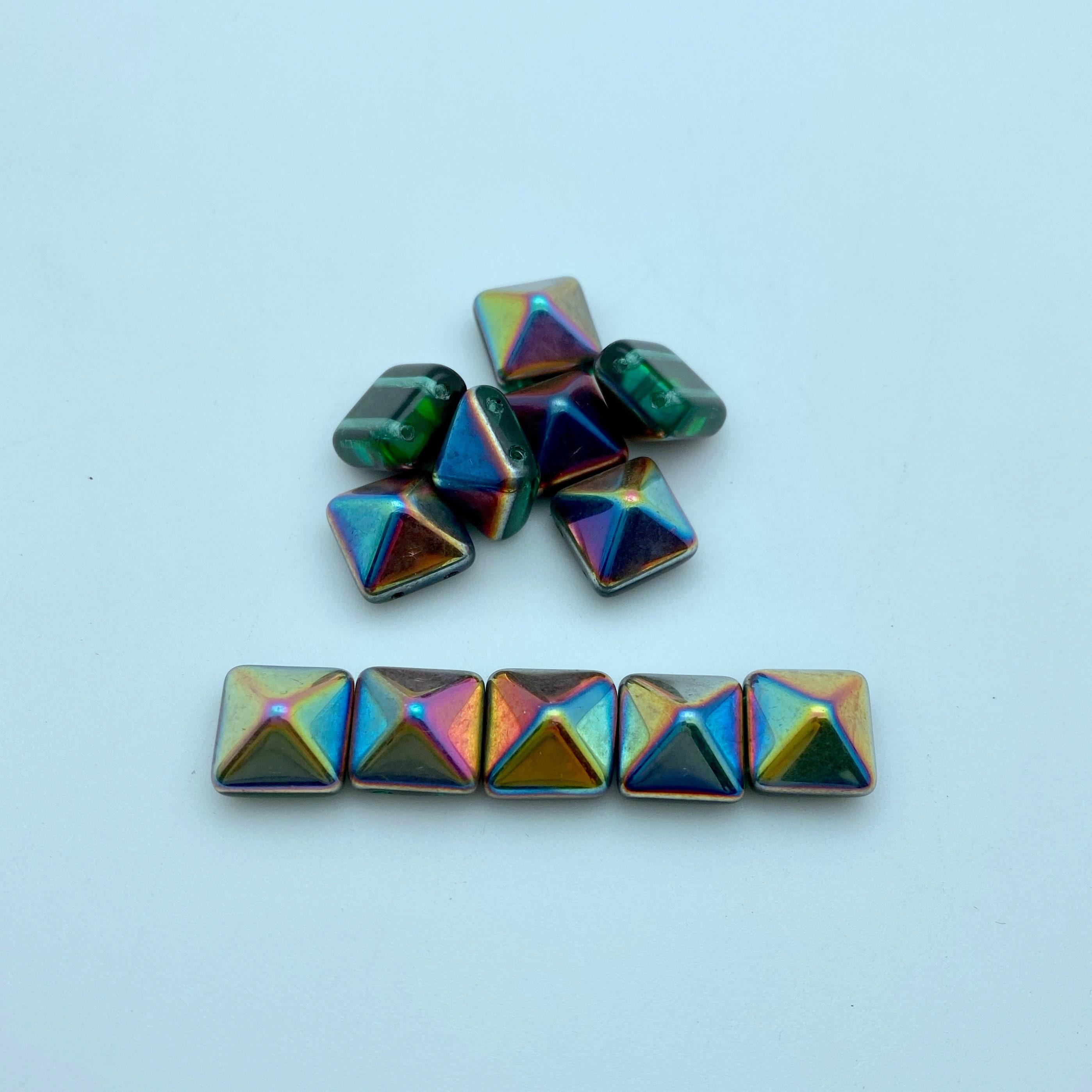 Iridescent & Teal Green 2-Holed Pyramid Czech Glass Beads | Etsy