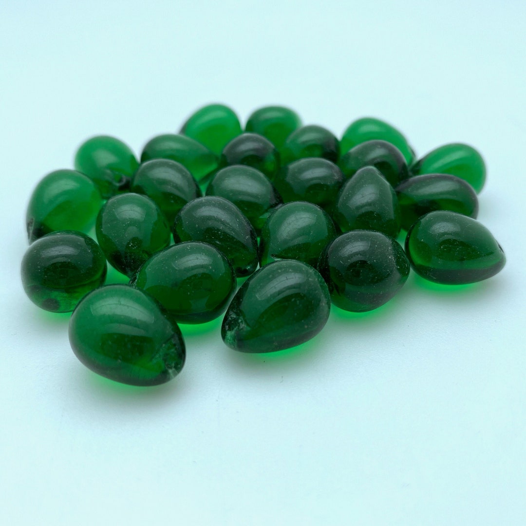 Vintage Emerald Green Translucent Teardrop Czech Glass Beads (11x15mm ...