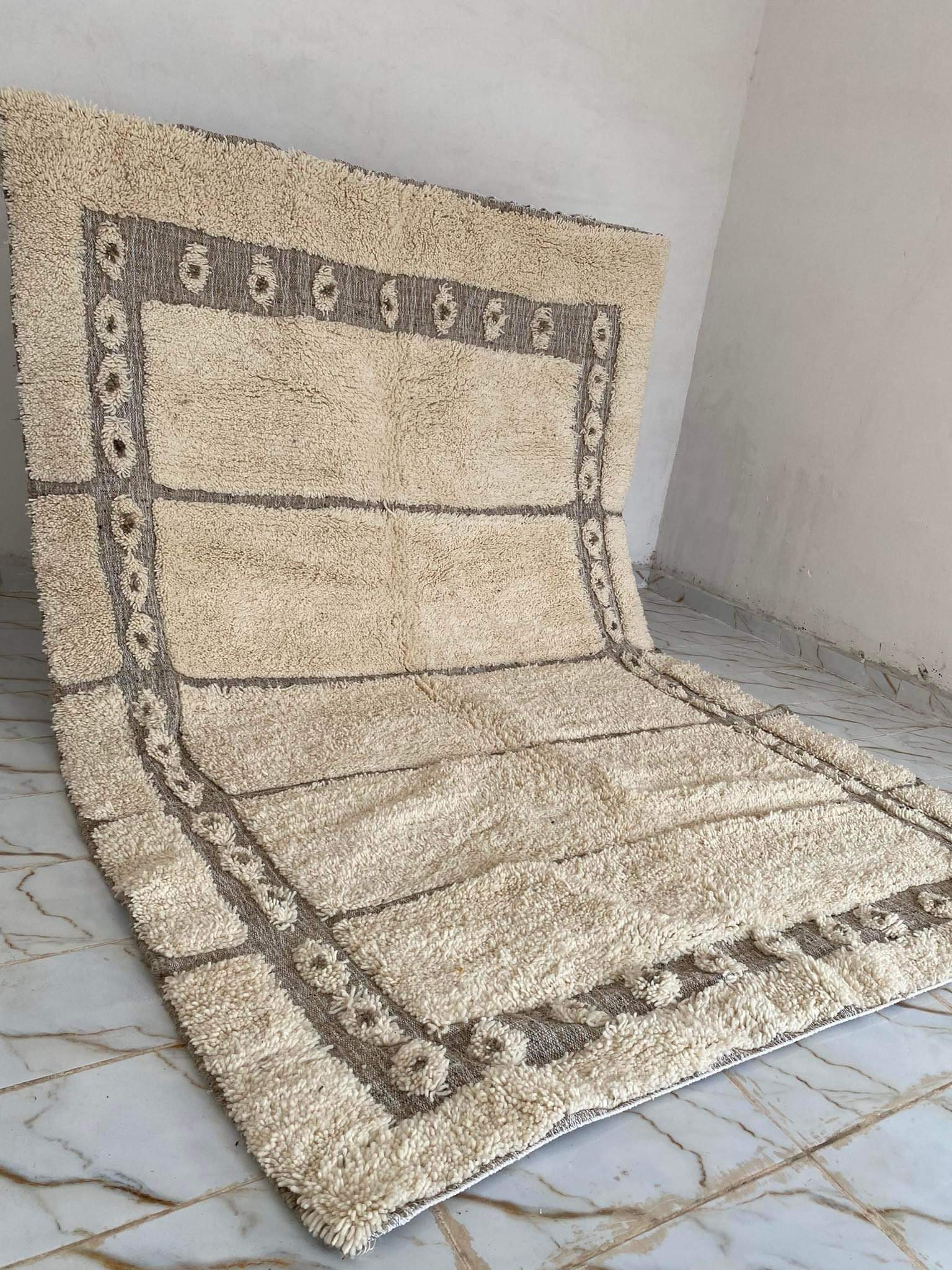 Style Beni Ourain Marocain - Joli Tapis Design - Tapis Berbère - Pleine ...