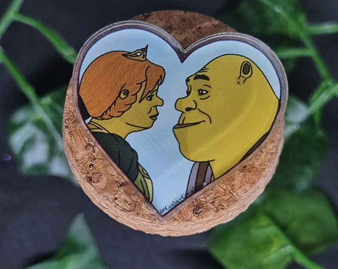 Ogre Lovers, Shrek and Fiona Love Heart Acrylic Pin Badge - Meme, Gift ...
