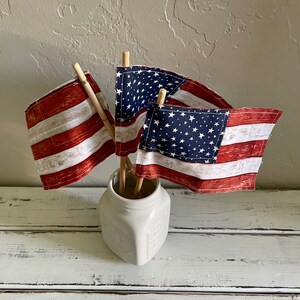 3 Small Flags, USA Fabric Flag Set, Patriotic Tiered Tray, Plant Pokes ...